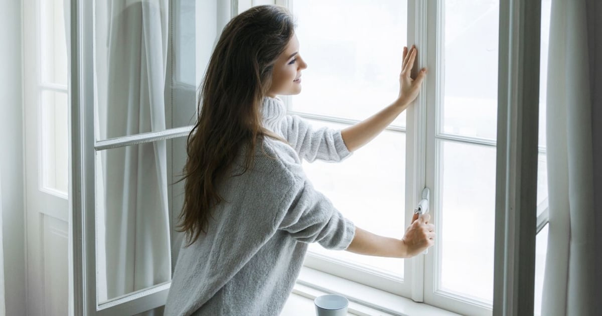 Waarom je in de winter elke dag je ramen een half uur moet openzetten ...