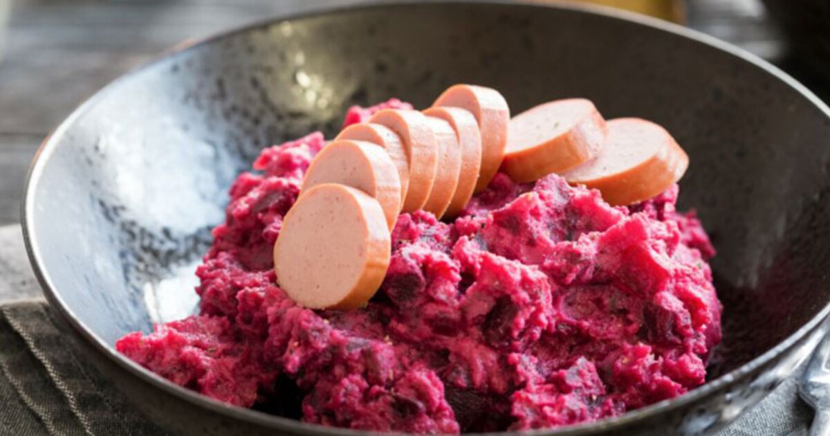 Lekker: bietenstamppot met Gelderse rookworst | Margriet