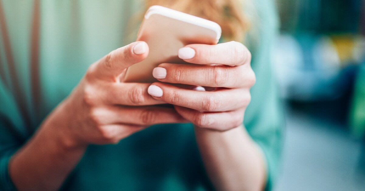 Dít zijn de gevolgen van een telefoonverslaving | Margriet | Margriet