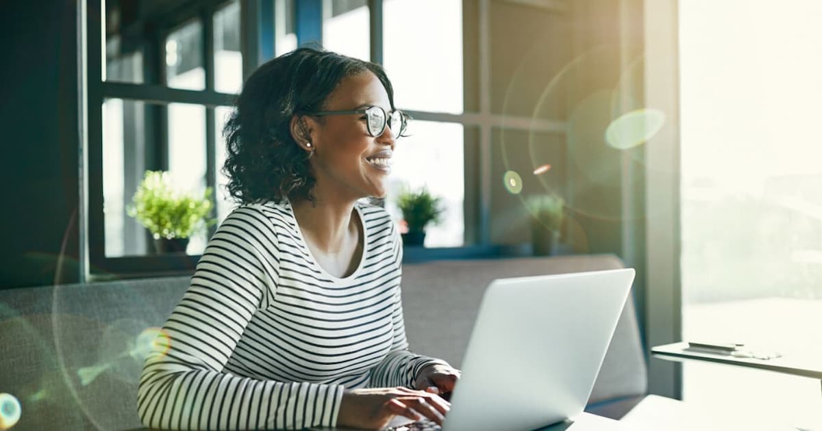 Zittend beroep? Volgens experts zie je er dan over 20 jaar zó uit ...