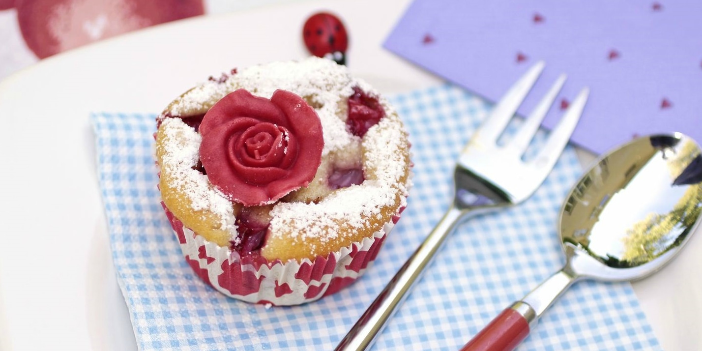 Zo maak je een marsepeinen roosje | Margriet