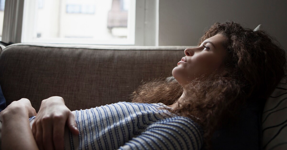 Pijn rechtsonder in buik? De meest voorkomende oorzaken | Margriet ...