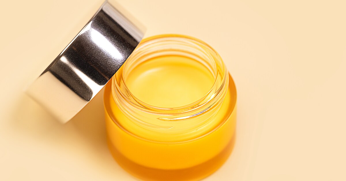 Lippenbalsem over de datum nog gebruiken? Dit moet je erover weten ...