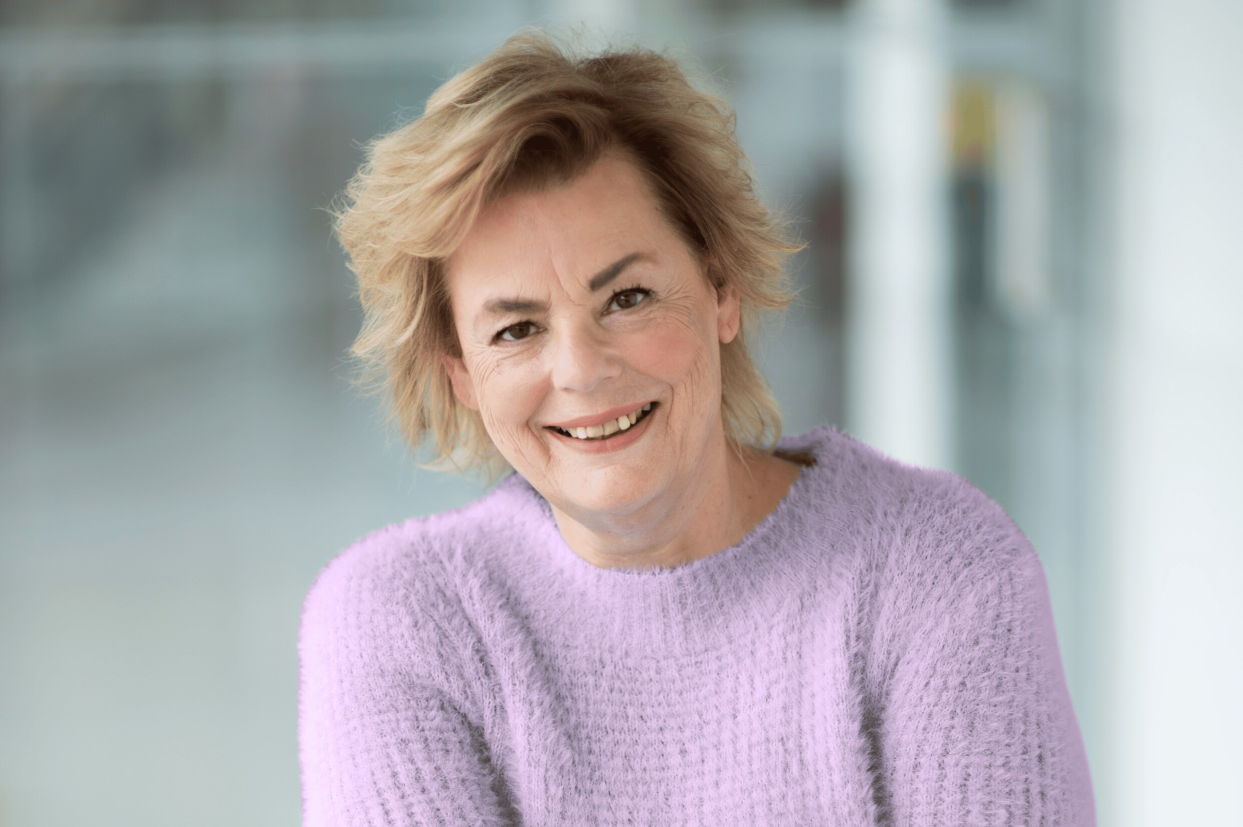 Desiree (67) gaat met één borst door het leven | Margriet