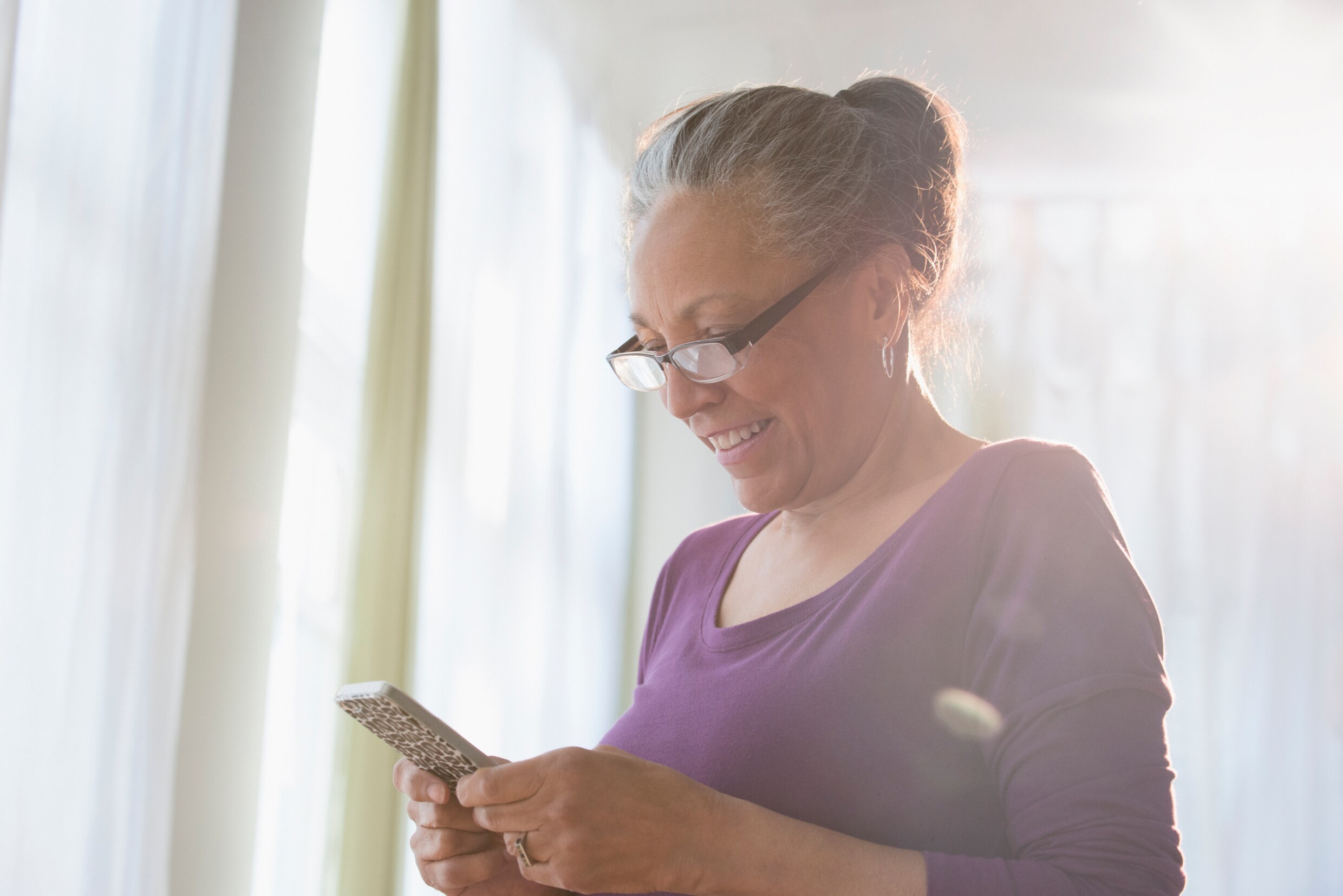 Toename telefonische oplichting: zo voorkom je dat je erin trapt | Margriet
