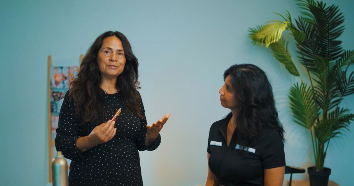 Video: dé make-uptip voor grijs haar volgens visagist Carmen Zomers | Margriet