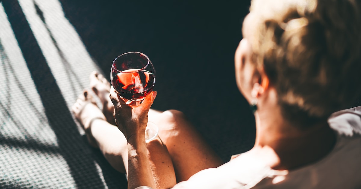 Alcohol heeft meer invloed op vrouwen dan mannen: zó zit dat | Margriet