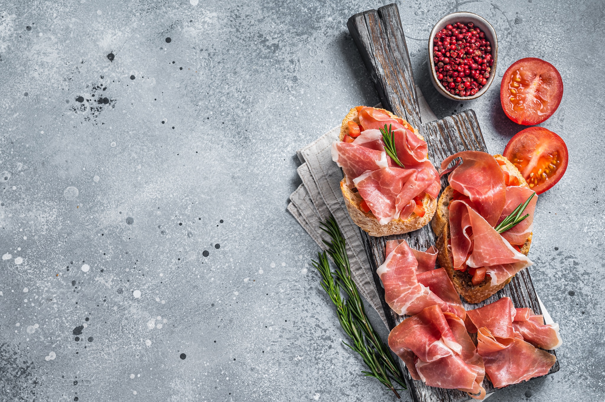 Van parmaham tot Ibérico: dit zijn de bekendste soorten rauwe ham
