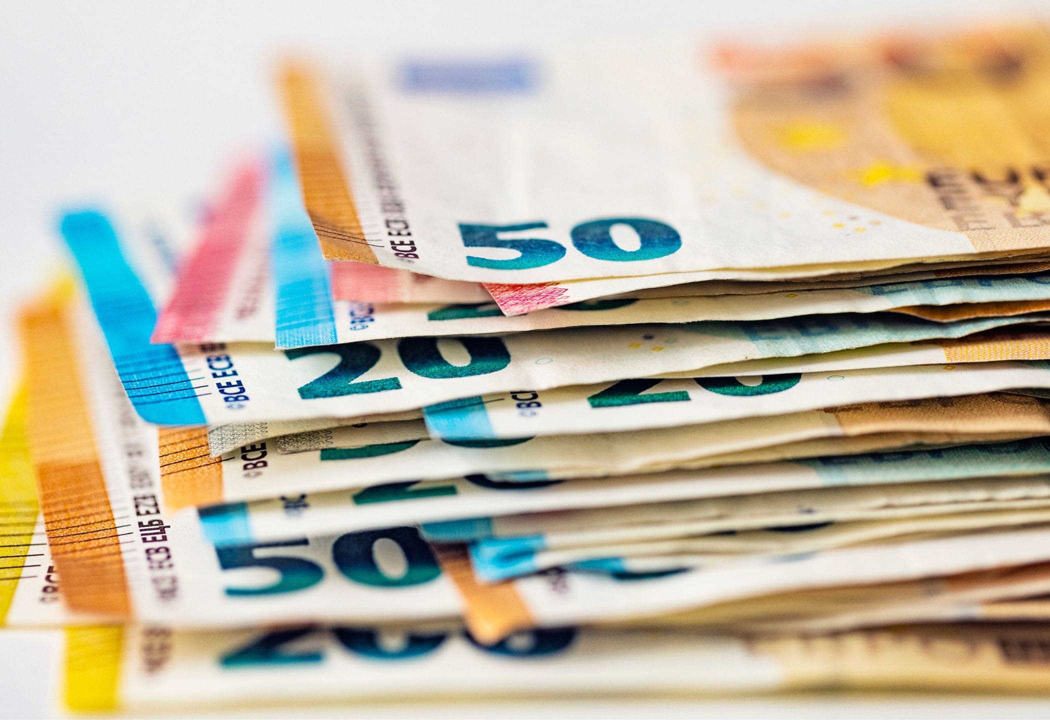 De AOW gaat omhoog in 2025: dít bedrag kun je verwachten | Margriet