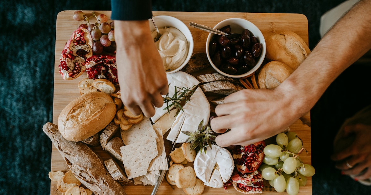 Kaasplank maken? Deze 5 kazen bevatten weinig calorieën | Margriet