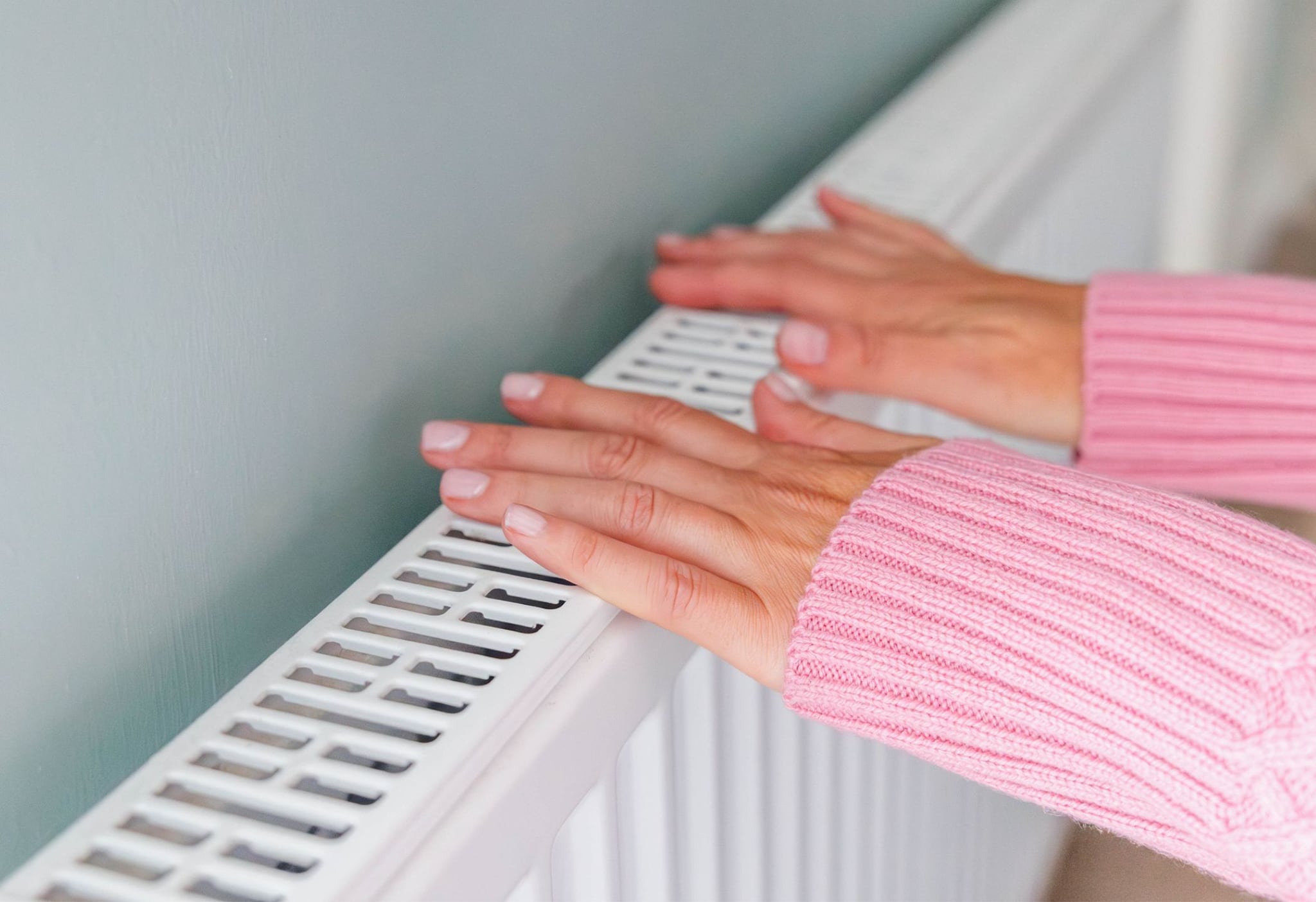 Altijd koude handen? Met deze 5 tips zijn ze zo weer warm