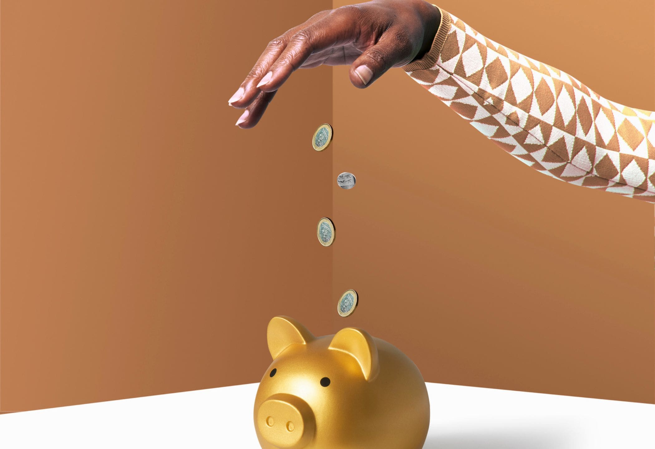 Deze 5 vaste lasten kun je verlagen of helemaal schrappen | Margriet