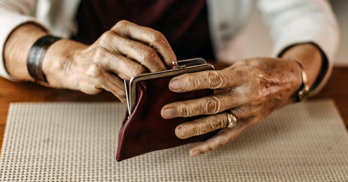 AOW-uitkering stijgt per 1 juli 2025: dit kun je verwachten | Margriet