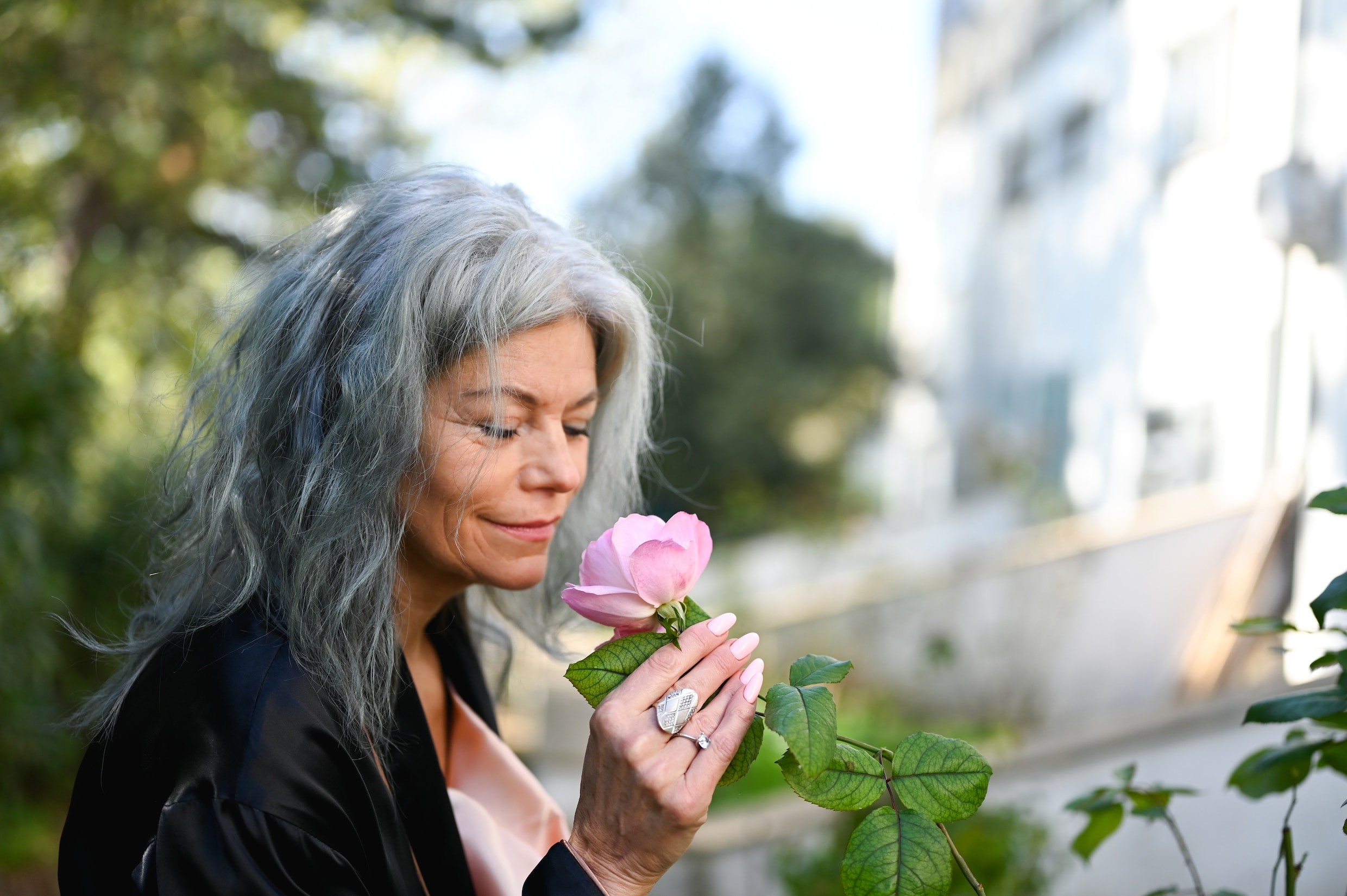 Lekker ruiken zónder parfum op warme dagen: zo doe je dat | Margriet
